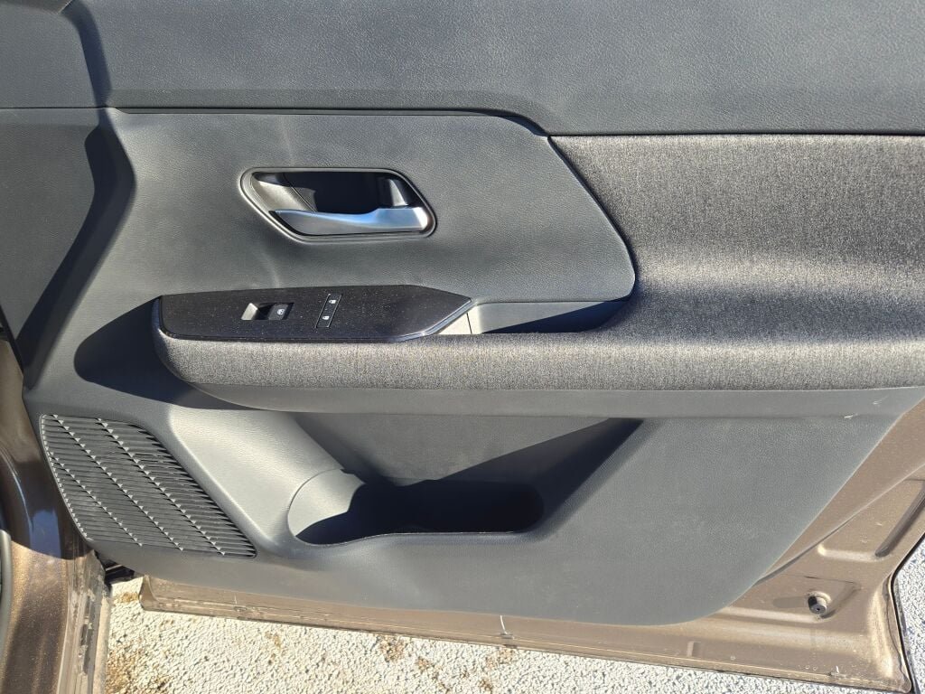 New 2026 Nissan Kicks SV 4D Sport Utility in Lindenhurst #N24372 ...