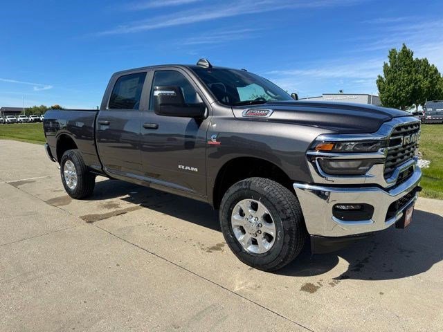 New 2026 RAM 2500 Big Horn Crew Cab in Ankeny #D26022 | Dewey Chrysler ...