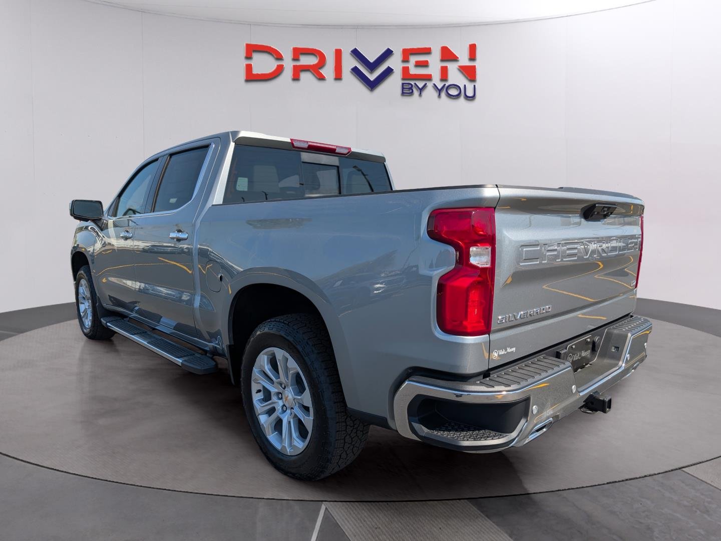 New 2026 Chevrolet Silverado 1500 LTZ Crew Cab 2GCUKGED8T1172365 in ...