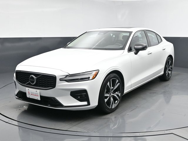 Pre-Owned 2024 Volvo S60 Core Dark Theme 4dr Car For Sale in Freeport ...