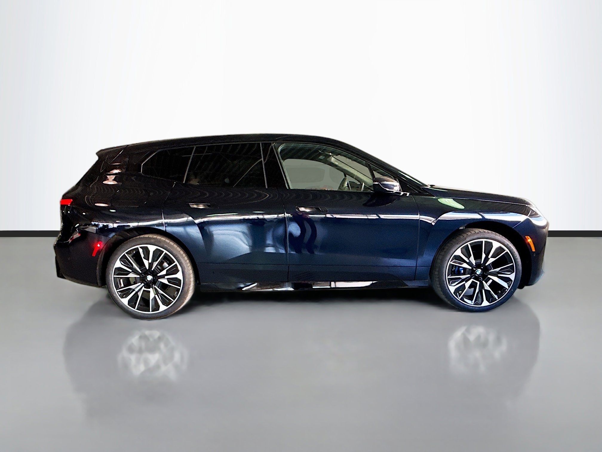 New 2026 BMW iX xDrive60 Sport Utility in Tampa #CW29242 | BMW of Tampa