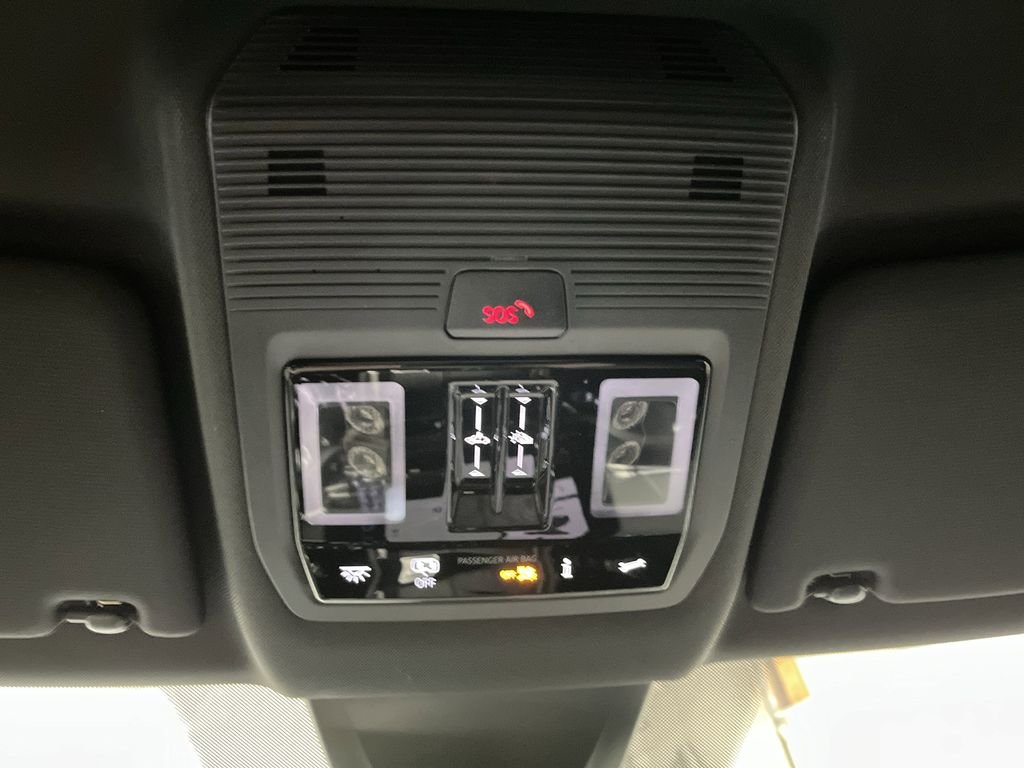 Pre-Owned 2024 Volkswagen Atlas Cross Sport 2.0T SEL Premium R-Line 4D ...