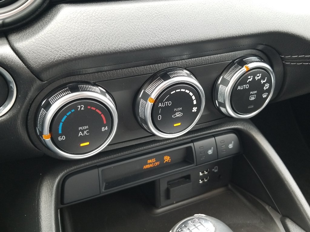 Pre-Owned 2022 Mazda MX-5 Miata Grand Touring Grand Touring 2dr ...