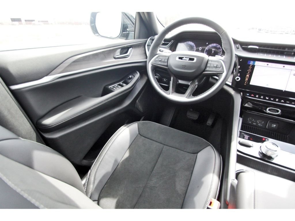 New 2026 Jeep Grand Cherokee Laredo Altitude Sport Utility in Rosenberg ...