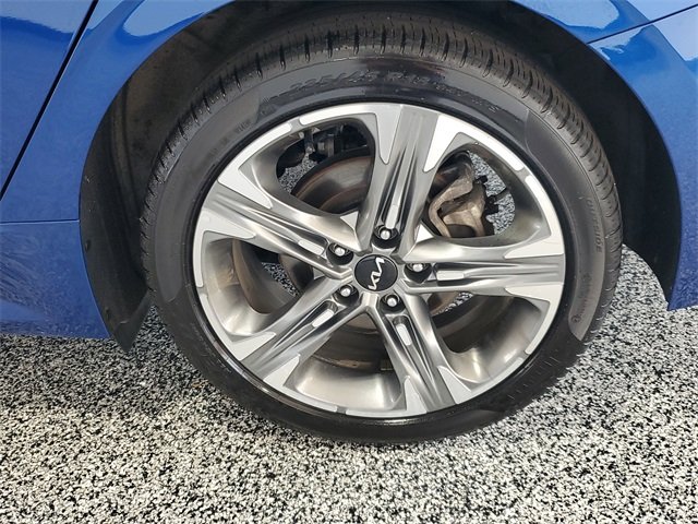 Certified Pre-Owned 2024 Kia K5 EX 4D Sedan in Kalamazoo #25F1716A | Seelye Auto Group