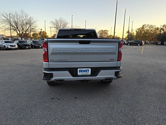 Pre-Owned 2021 Chevrolet Silverado 1500 RST Crew Cab Pickup in Des ...