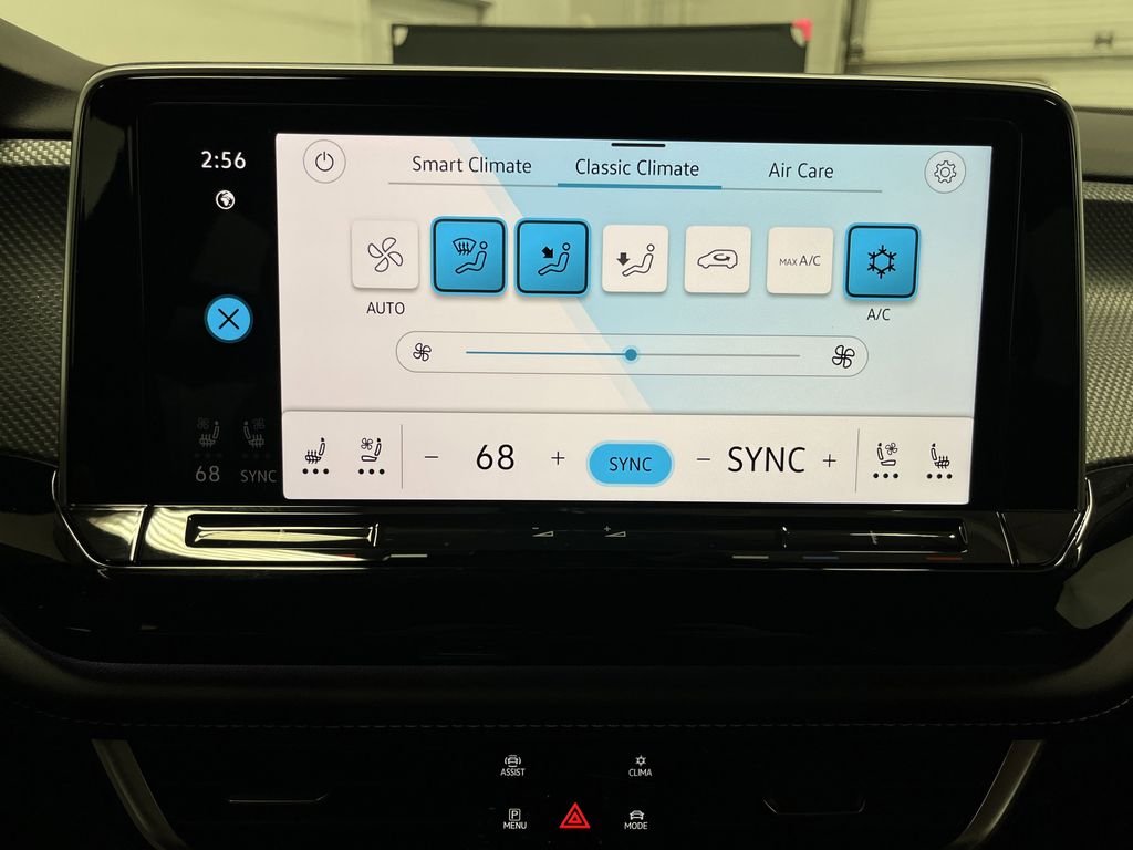 Pre-Owned 2024 Volkswagen Atlas Cross Sport 2.0T SEL Premium R-Line 4D ...