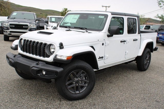 New 2026 Jeep Gladiator Sport S Crew Cab in Thousand Oaks #60143 ...