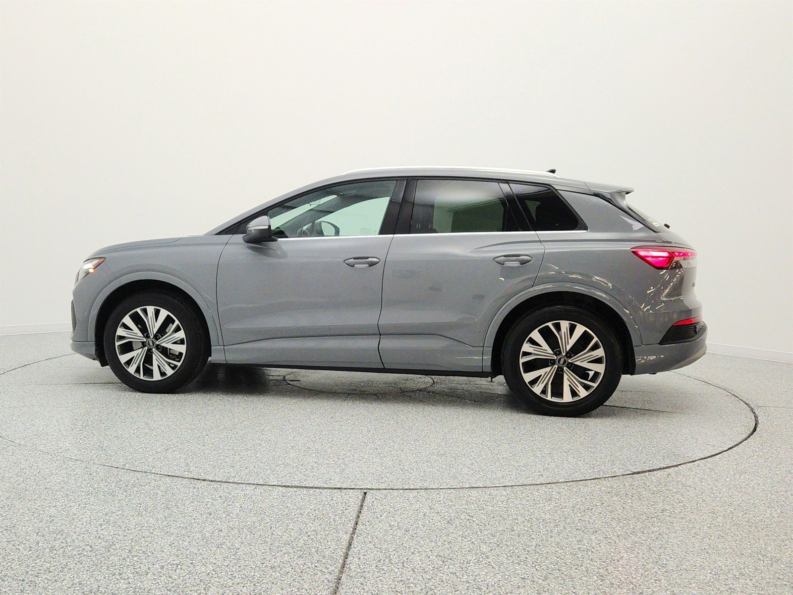 Pre-Owned 2023 Audi Q4 e-tron Premium 40 RWD Sport Utility in Beverly ...