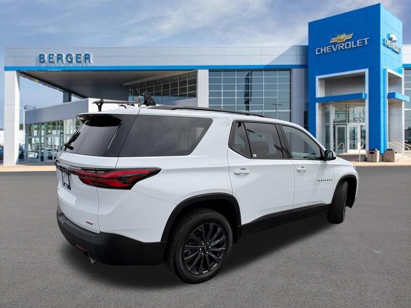 Pre-Owned 2023 Chevrolet Traverse RS SUV in Grand Rapids #J34504 ...